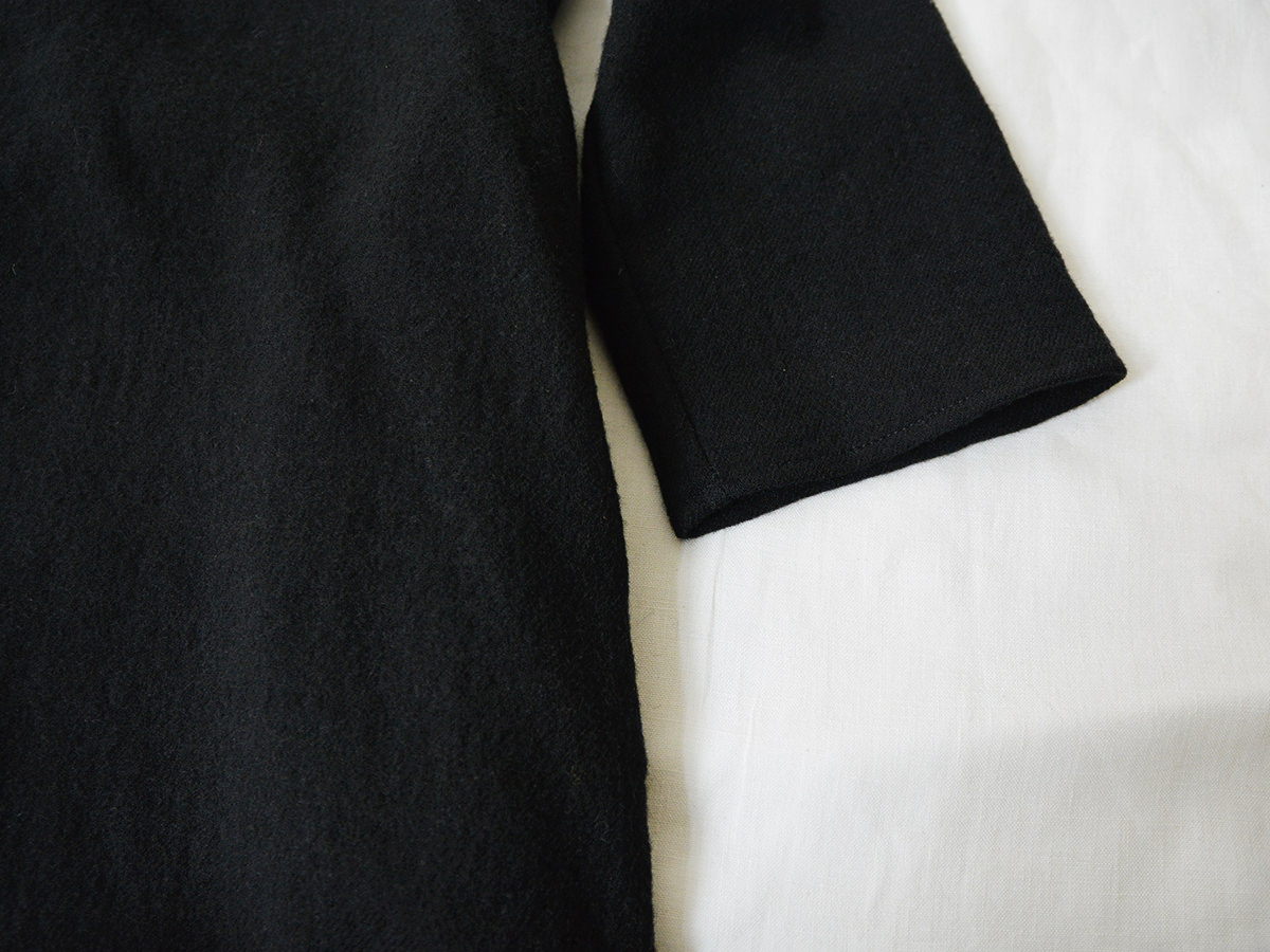 22fw_ap016_1198_wool_dress_black_dl03 - MAKIE HOME